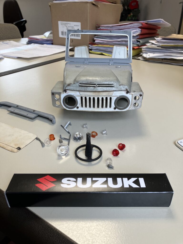 Suzuki LJ 80 Steel modelcar scale 1 : 10 STEEL body, complete with all ...
